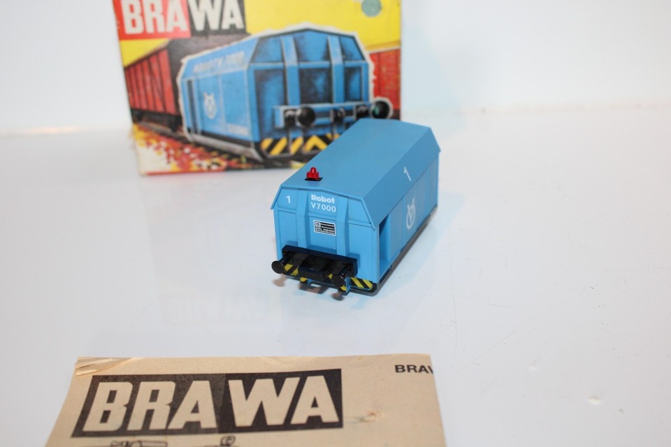 Brawa 0465 HO Scale Robot V7000 Blue No.1 Working Shunting Loco - Boxed ...