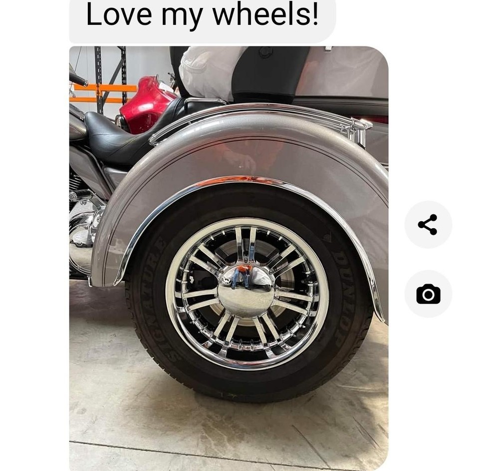 HARLEY TRI GLIDE CHROME WHEELS / 18'' REPLICA FRONT / BABY MOON HUBCAPS ...