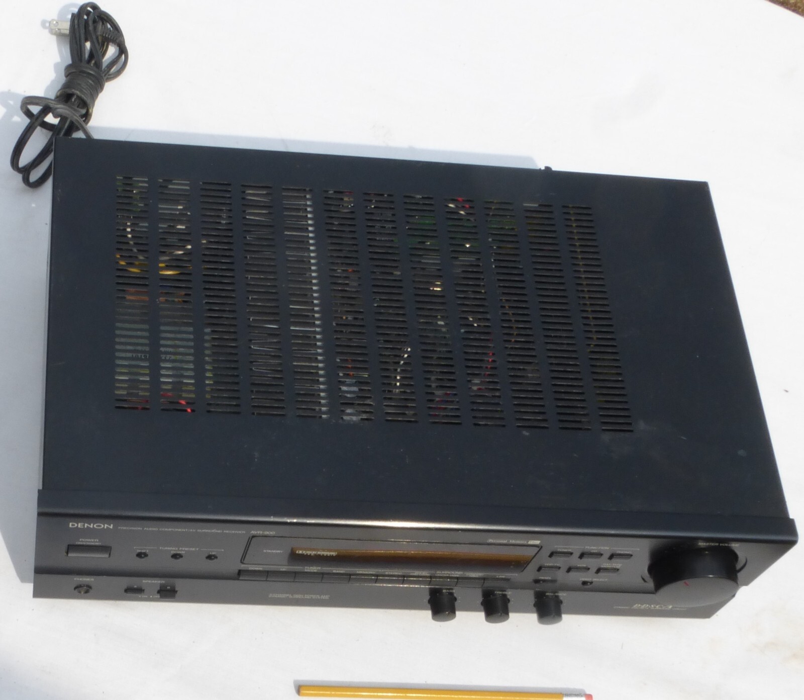 Denon Audio Component/AV Surround Sound Receiver AVR-900 Powers UP ...