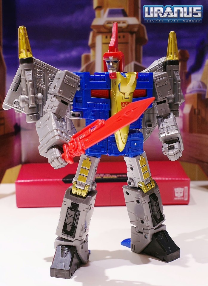 In Hand! New Hasbro Transforms (The Movie) SS86 Dinobot Swoop Action ...