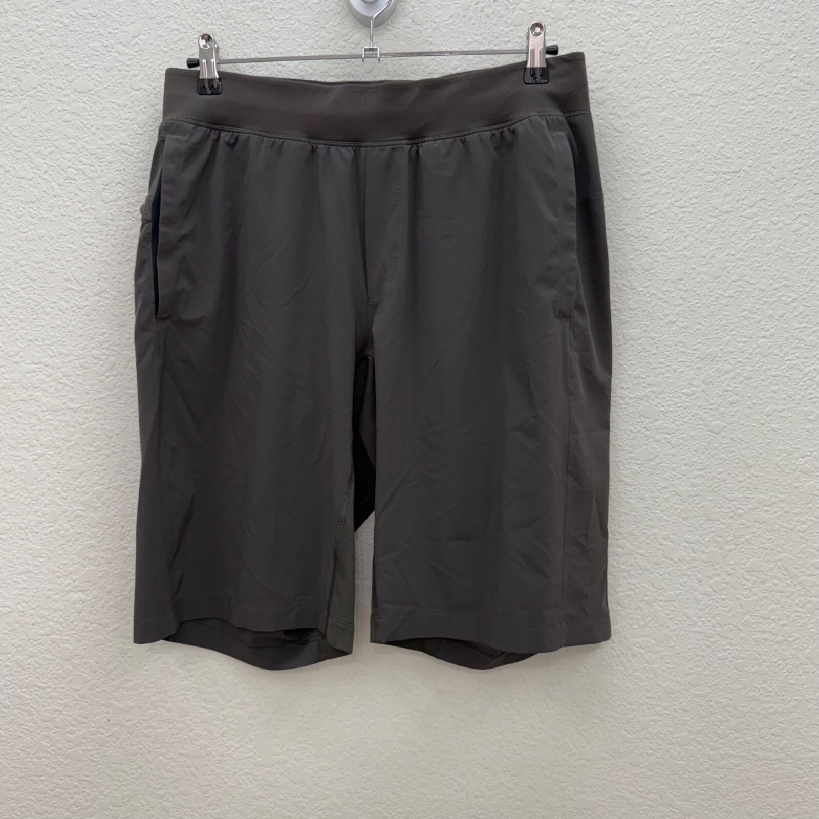 Lululemon Linerless 11" Performance Quick Dry Athleti… - Gem