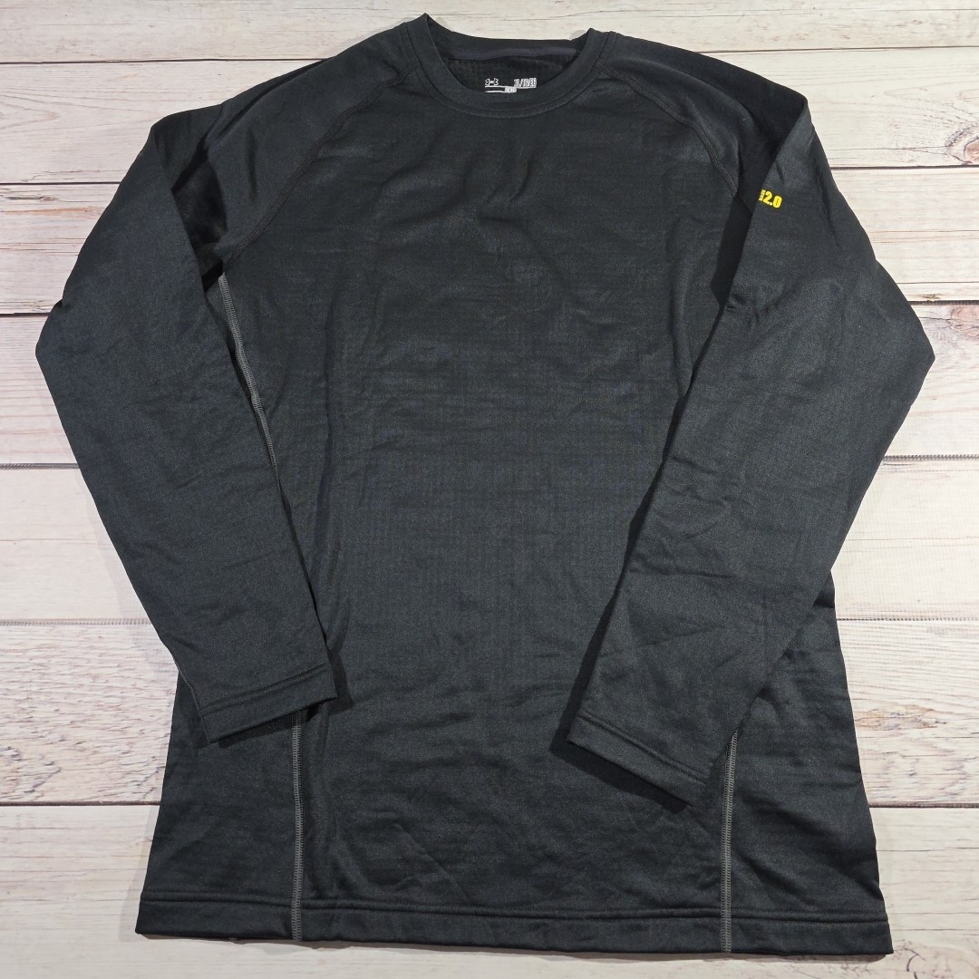 Men's Under Armour Base 2.0 Cold Gear Long Sleeve Crew Neck Fitted ...