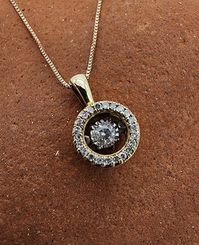 10k .417 Gold Ctw .21 Diamond Tremble Pendant w 18" Box Chain Necklace ...
