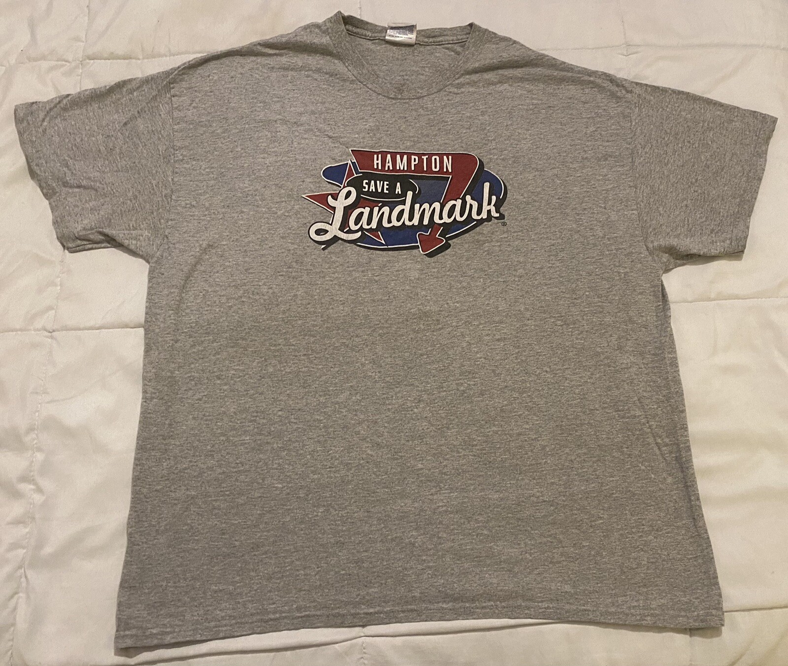 Hampton Inn Hotels “Save A Landmark” Gray T-Shirt 2XL… - Gem