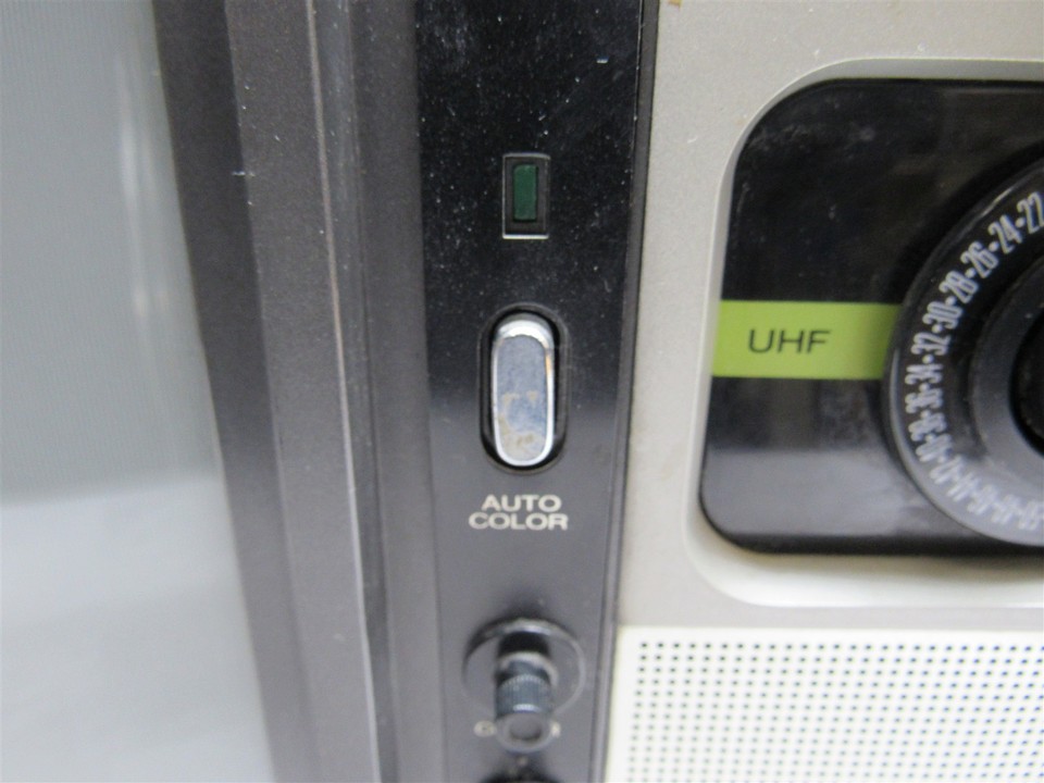 Vintage KMC KMC-1344G 13.5" Color CRT TV 1983 Kmart Korea UHF VHF Retro ...