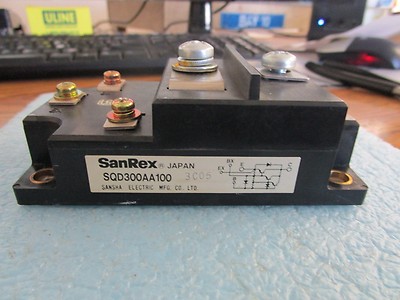 Sanrex Modèle: Sqd300aa100 sur Transistor Module.