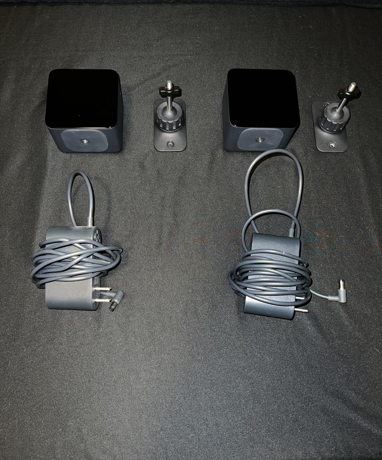 Htc Vive Pro With Original Vive Base Stations And Controllers. | eBay