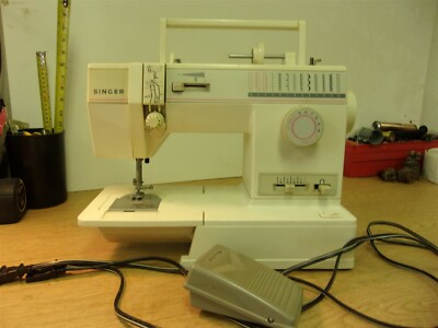 Singer Model 9010 Sewing Machine with Power Cord 4C-34168 Foot Pedal | eBay