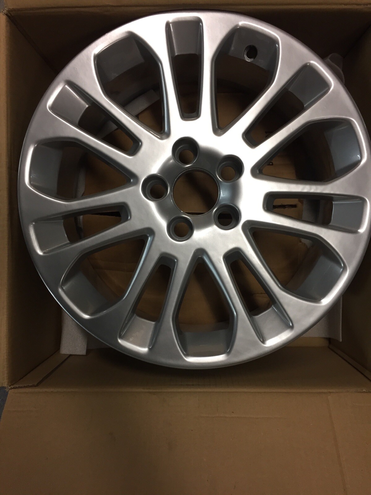 Volvo C30 S40 V50 V40 2004-2010 17" OEM Wheel Rim Sagit 8698638 | eBay