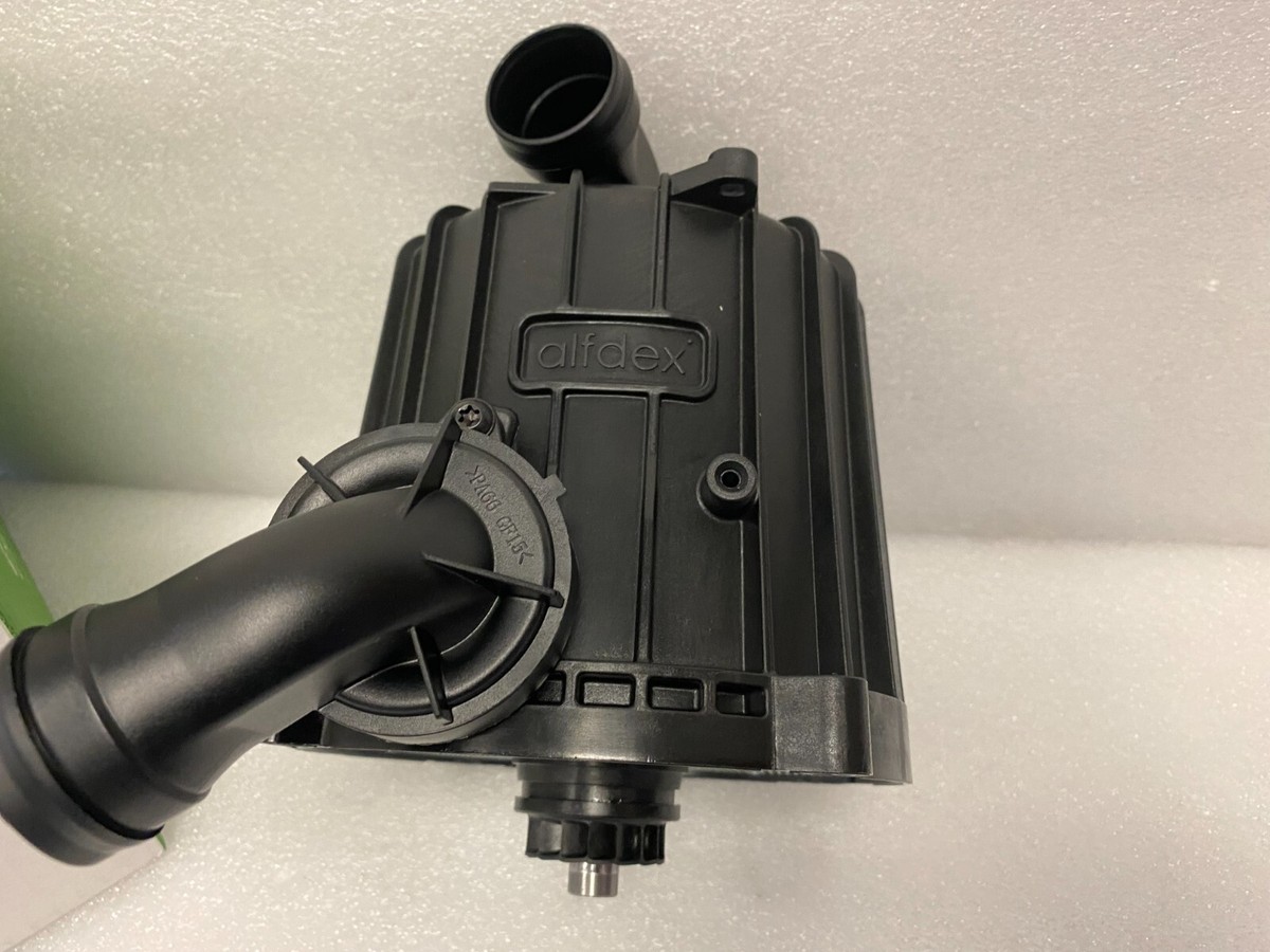 OEM Volvo Crankcase Ventilation Separator 21373547 22877306 OEM Volvo Crankcase Ventilation Separator 21373547 22877306