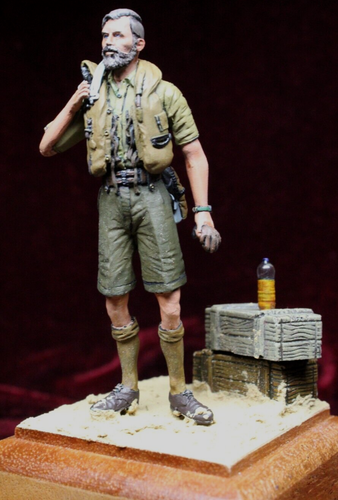 Painted Figure, FAA Pilot WW2 in 75 mm scale on scenic base | eBay