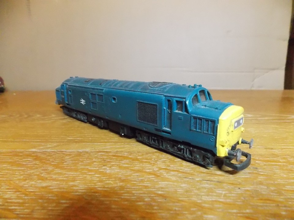 LIMA CLASS 37 DIESEL LOCO No 37261 in BR Blue Livery. OO Gauge | eBay UK