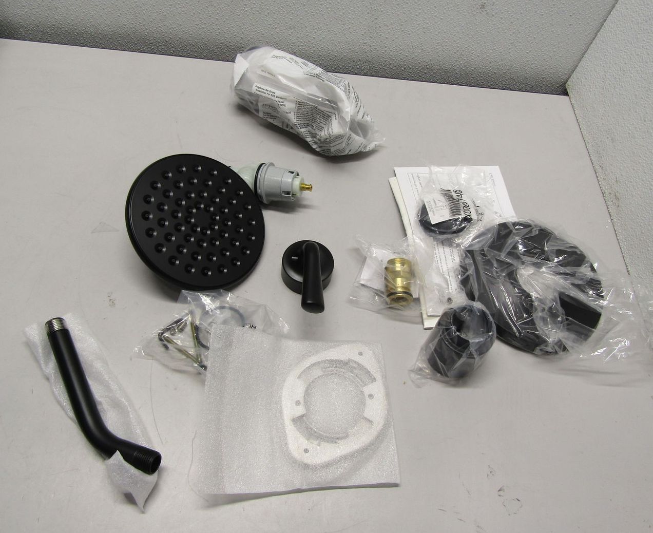 Delta Kayra Matte Black 1-Handle Tub & Shower Faucet Trim Kit Only ...