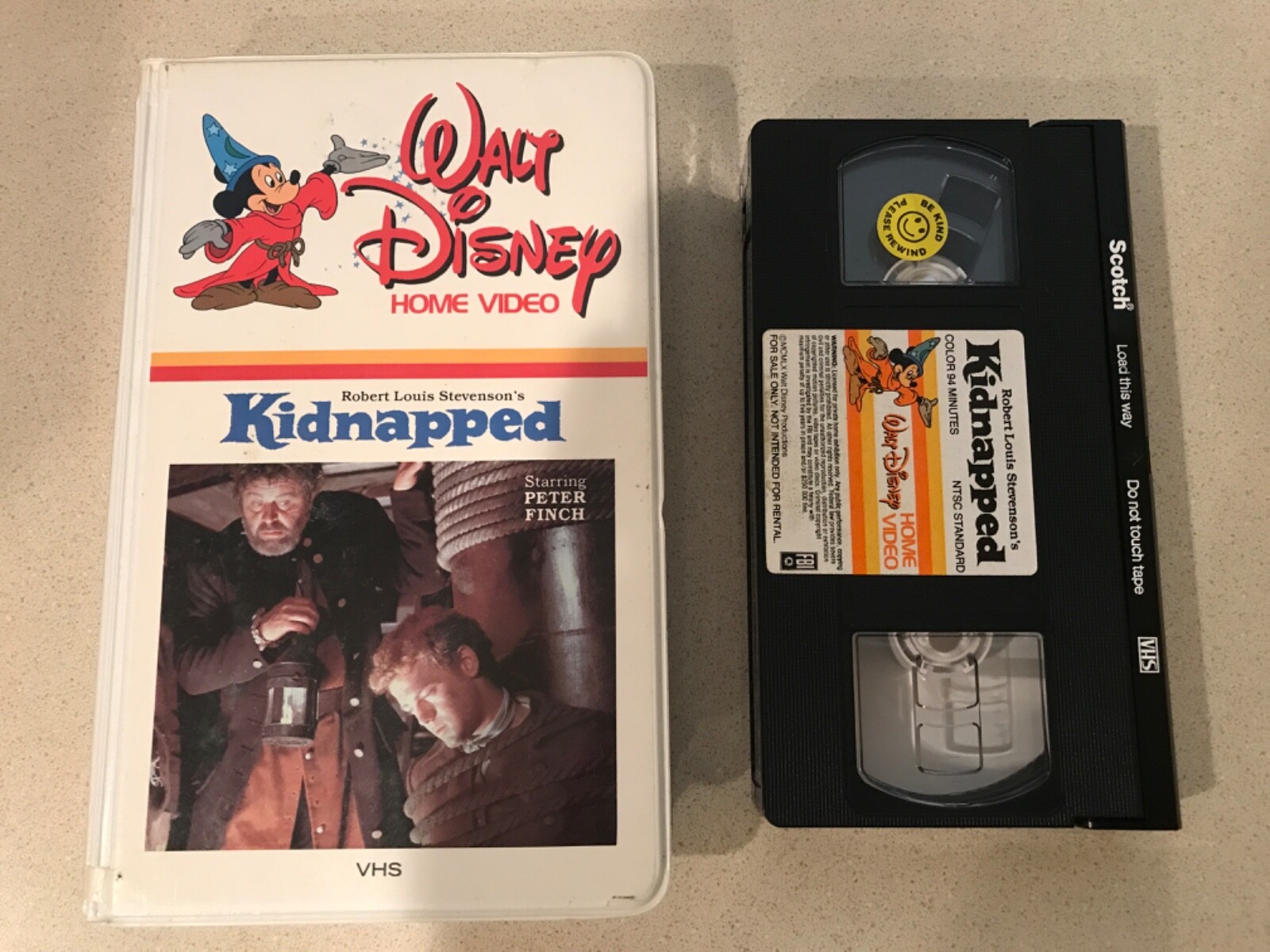 Kidnapped (VHS, 1983, White Disney Clamshell) Peter Finch | eBay