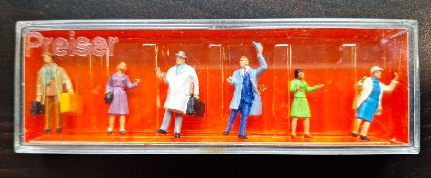 Preiser 10028, H0 Figuren, "Begrüßungsszenen", in OVP, | eBay.de