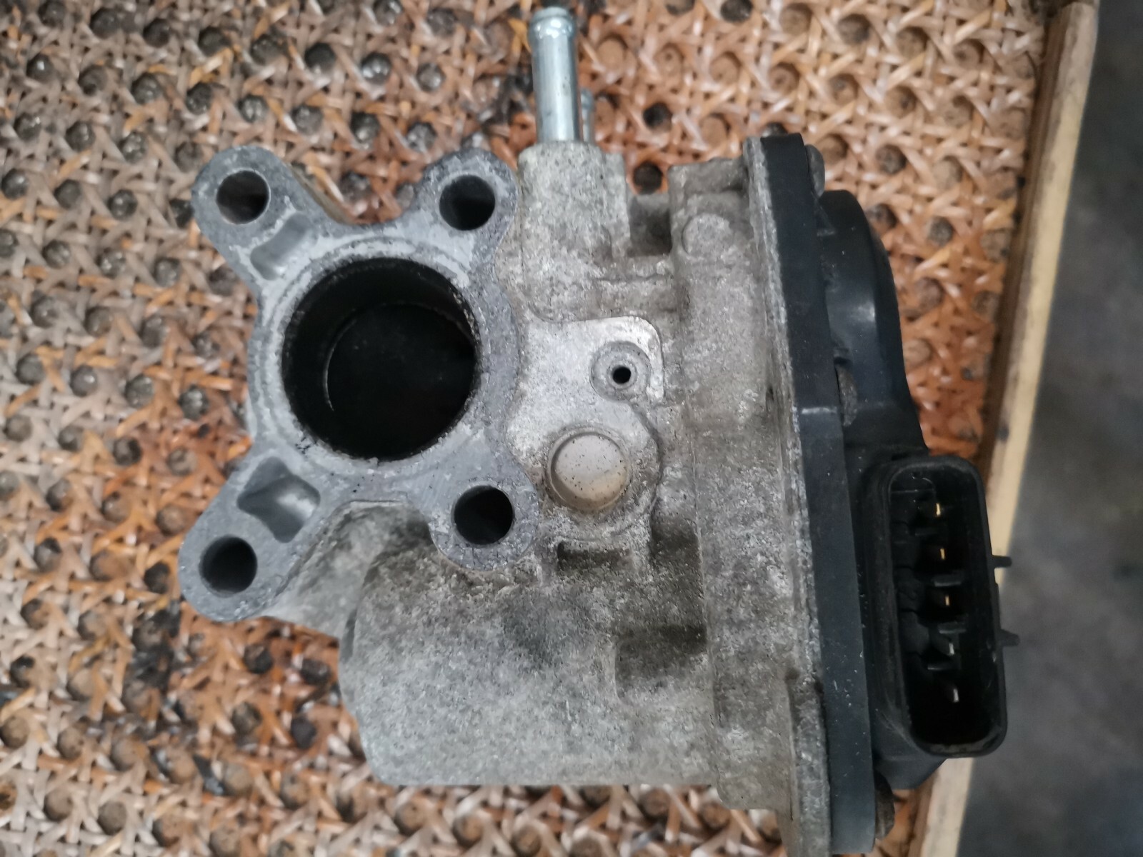 HONDA CIVIC MK9 2.2 I-DTEC ELECTRONIC EGR VALVE N22B3 18710-RLO-G012 ...