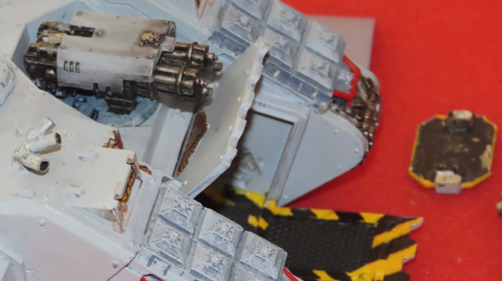 Games Workshop Warhammer 40k Space Wolves Land Raider Crusader Tank ...