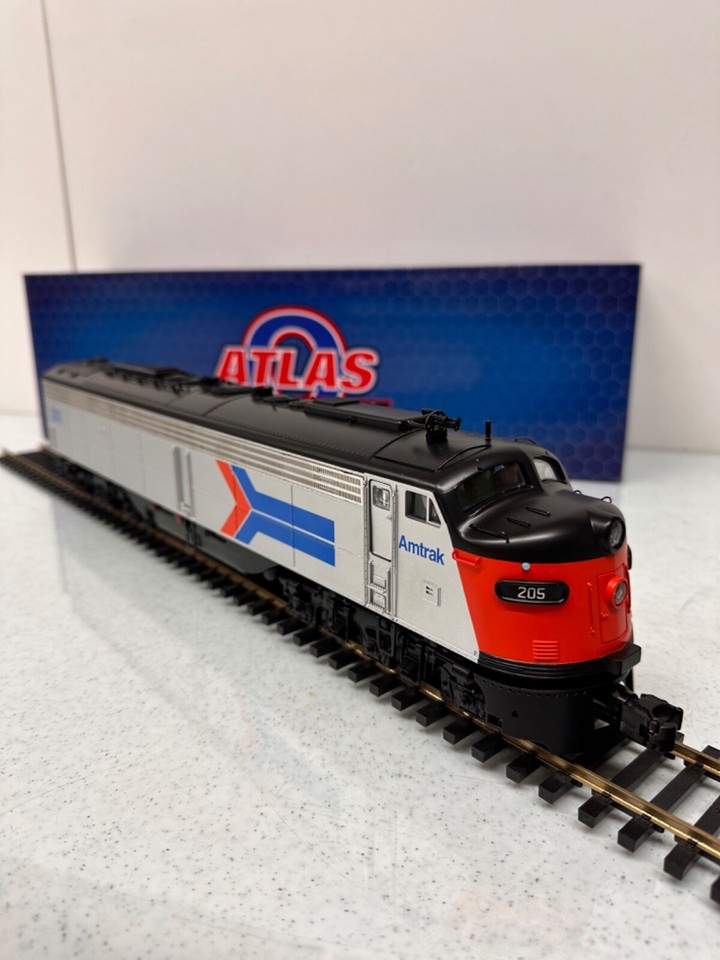 Atlas #30138229 Amtrak #203 E8 (Powered) Locomotive O Scale 3 Rail NEW ...