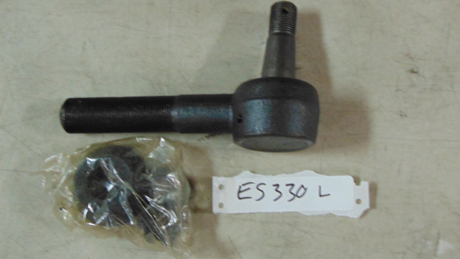 Chevrolet Truck 1963-70 GMC Truck 63-67 NOS Tie Rod End Moog ES-330L ...