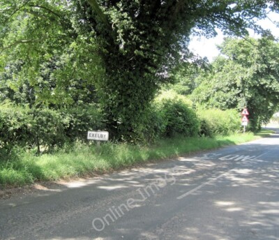Photo 6x4 Road into Exelby from Burneston c2010 | eBay UK