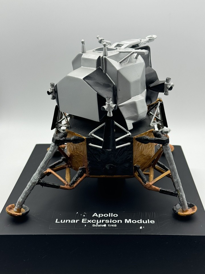 Executive Series E3848 NASA Apollo 11 Lunar Excursion Module 1:48 Scale ...
