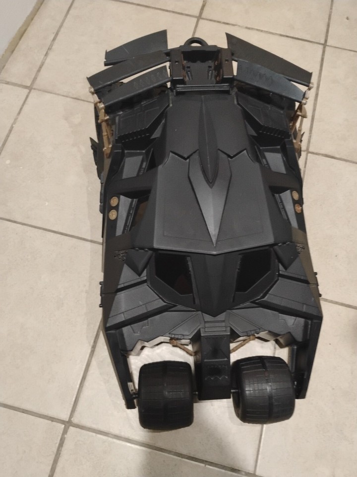 Mattel Tyco Giant Batman Begins 2005 Batmobile Tumbler 28” RC Car Only ...