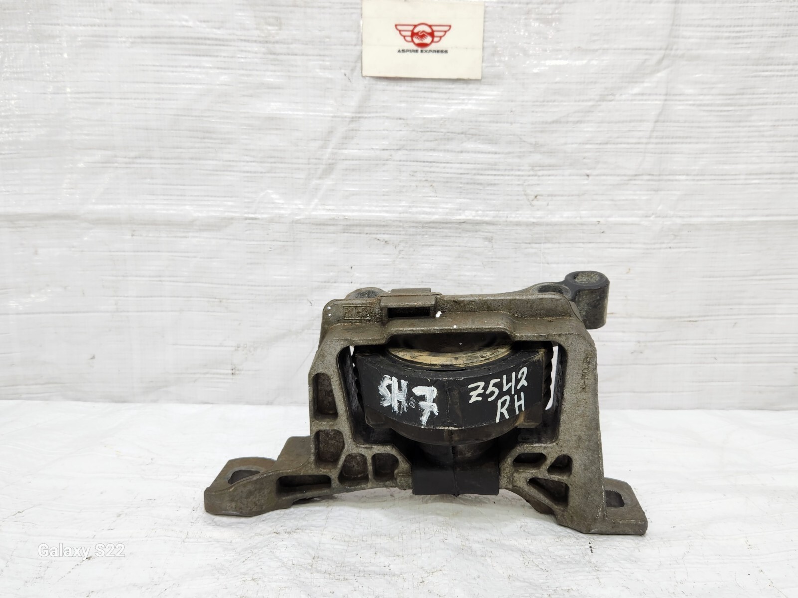 2017 2018 Ford Escape Engine Motor Support Mount Right RH Side OEM | eBay
