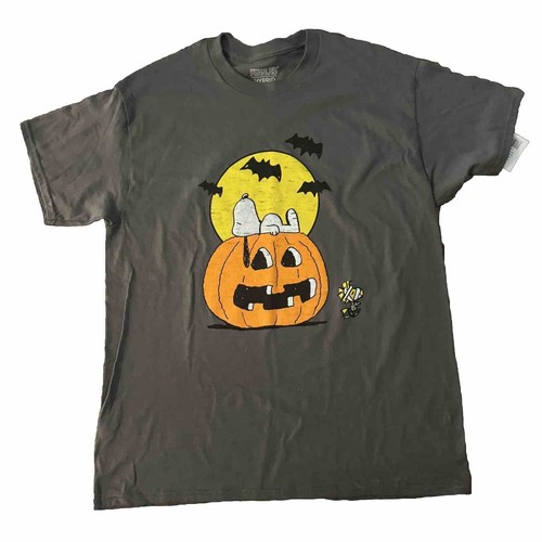 New Peanuts Charlie Brown Snoopy Bats Moon Halloween Great Pumpkin T ...