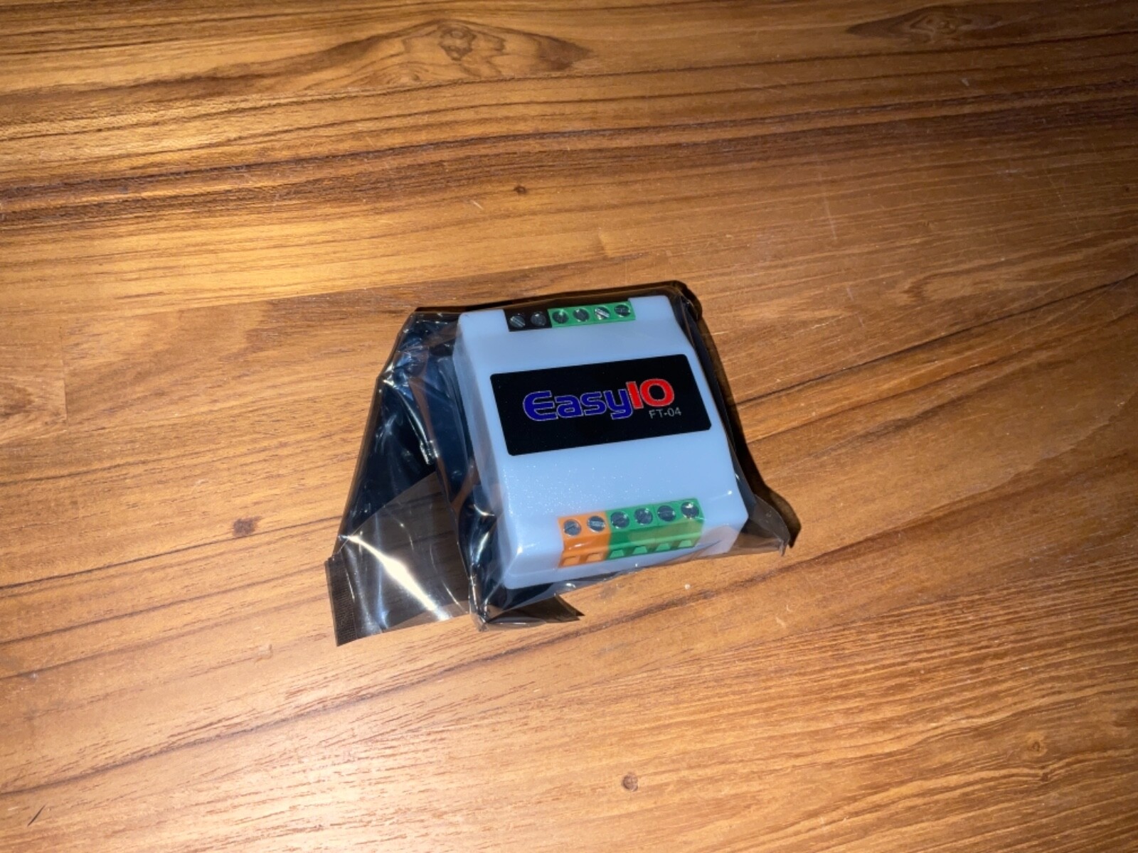 Johnson Controls EasyIO-FT-04B-5 – EasyIO – Small form factor, WIFI ...