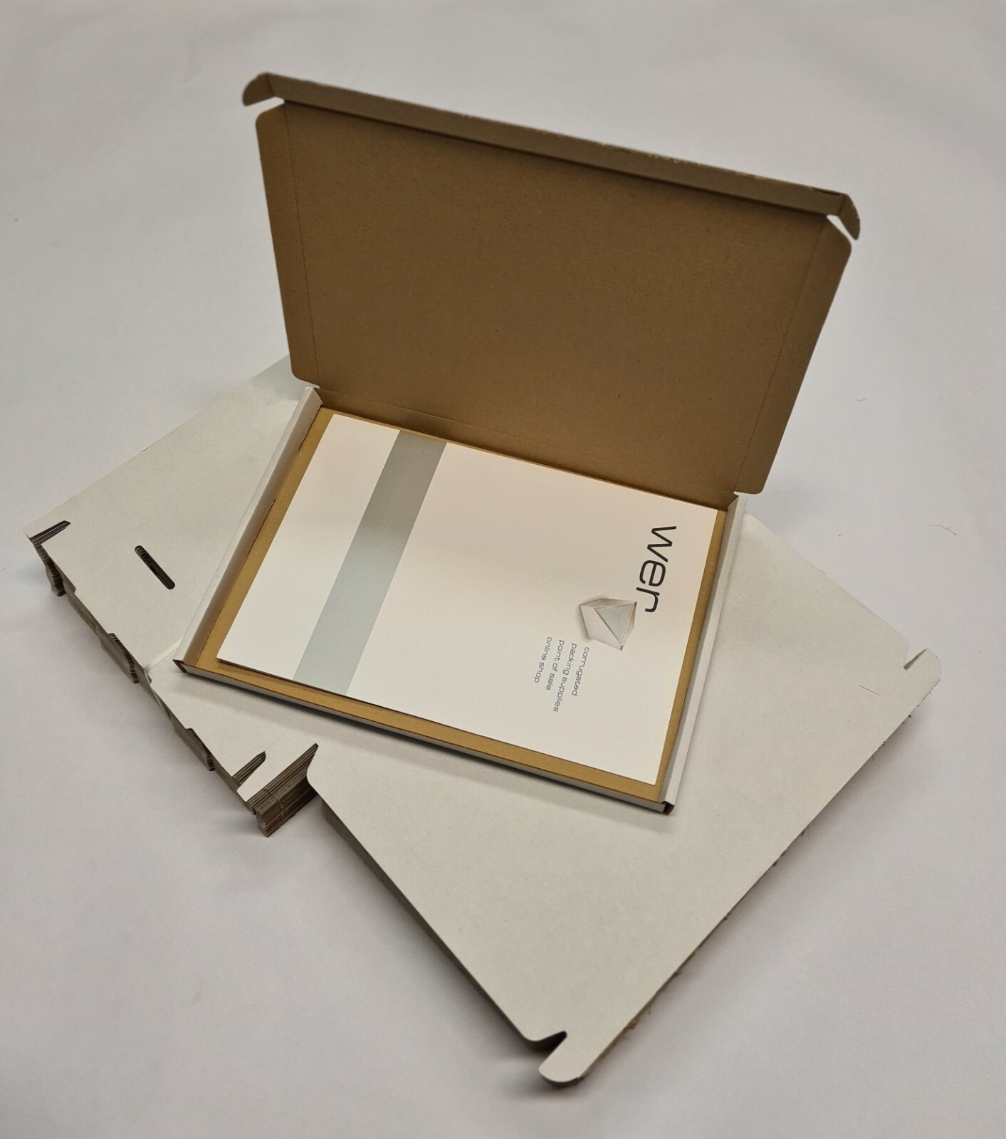 WHITE C4 A4 SIZE BOX LARGE LETTER STRONG CARDBOARD SHIPPING MAILING ...