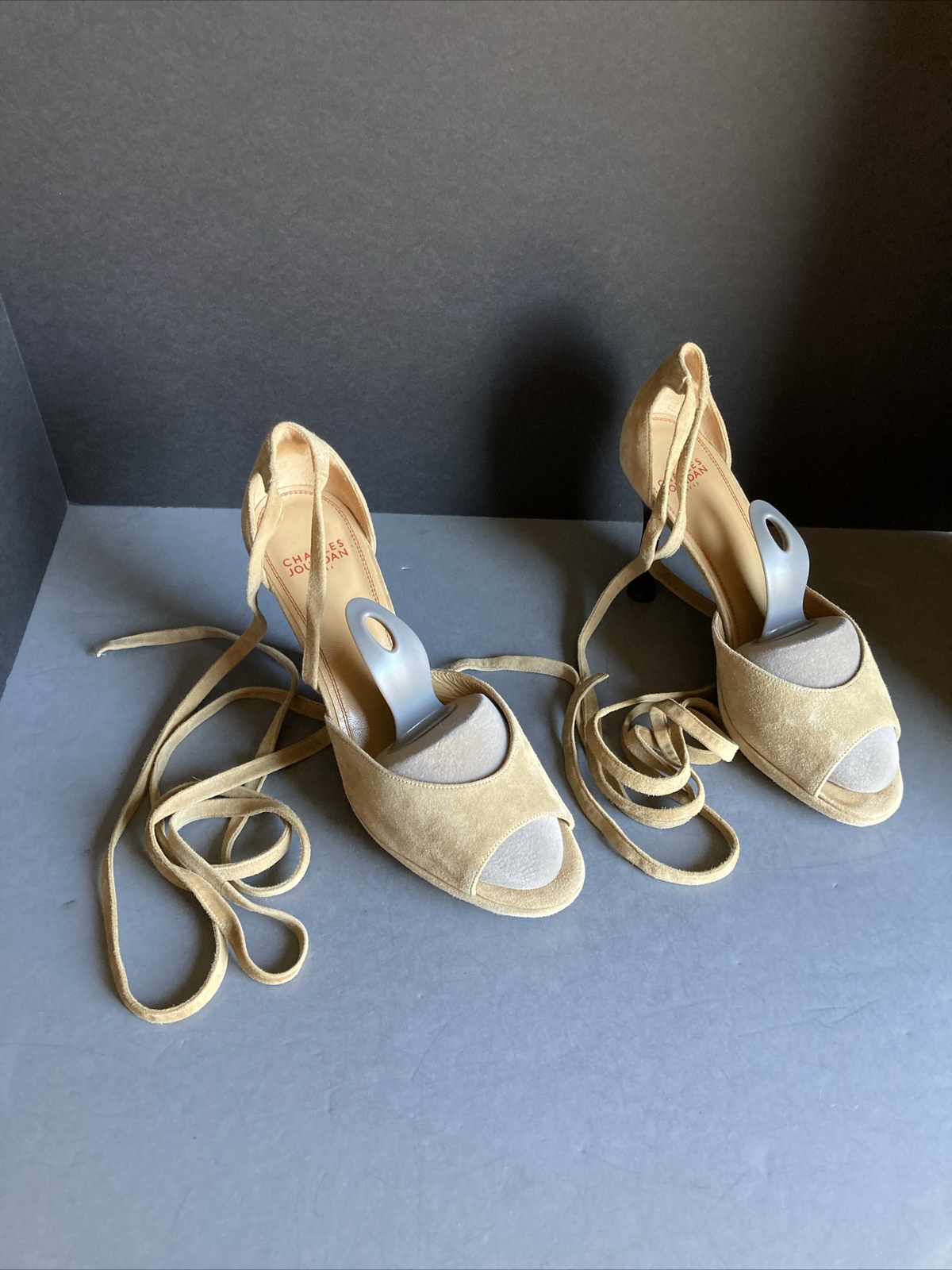 Charles Jourdan Paris Beige Suede Leather 4” Heel Lac… - Gem
