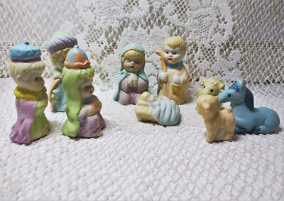 Hand-Painted Porcelain Nativity Set Made In China ~ Nine (9) Pieces ...