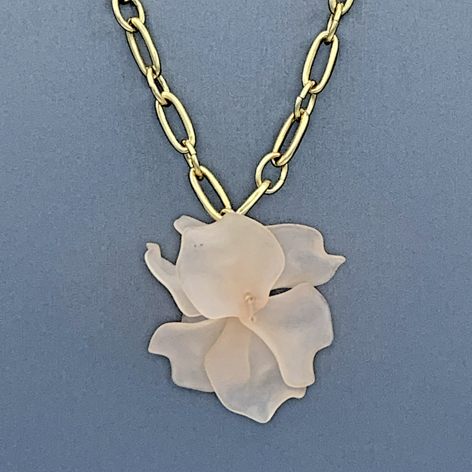 Ann Taylor 18-20 in Gold Tone Chain Necklace W/ Peach Lotus Flower ...