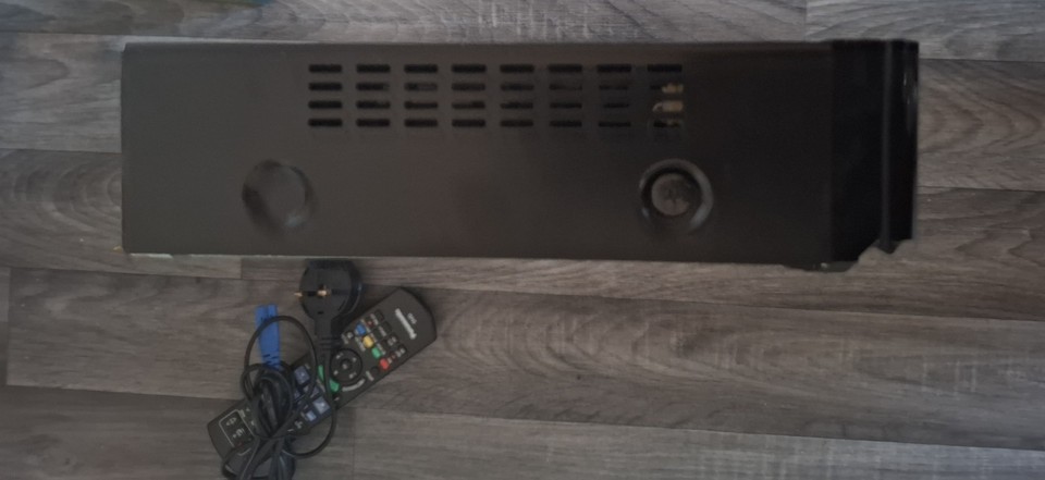 Panasonic DMR-PWT550 Blu-ray DVD Freeview Play HDD Recorder, Remote ...