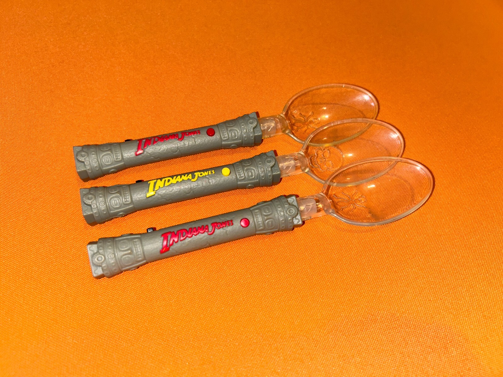 INDIANA JONES KELLOG'S LIGHT UP SPOONS - LOT OF 3 - RED & YELLOW LEDs ...