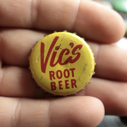 Vintage Cork Back Vic’s Root Beer Yellow Soda CAP 7up Winne Mucca ...