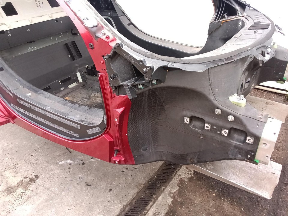 MCLAREN MP4-12C 650S Coupe Body Shell Chassis Carbon Tub | eBay UK