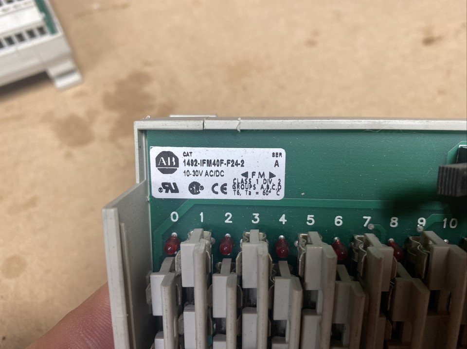 Allen Bradley 1492-IFM40F-F24-2 /A Digital Interface Module w/ Fuses ...