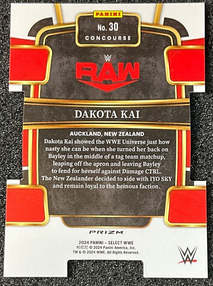 2024 WWE Select Dakota Kai Die-cut Silver Prizm Concourse #30 | eBay