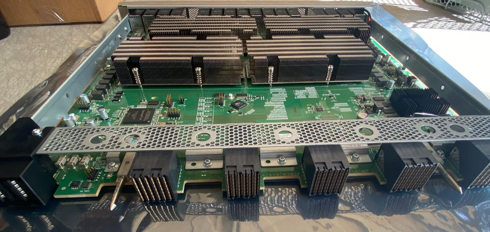 Cisco N9K-X9732C-FX Nexus 9500 32p 100G line card | eBay