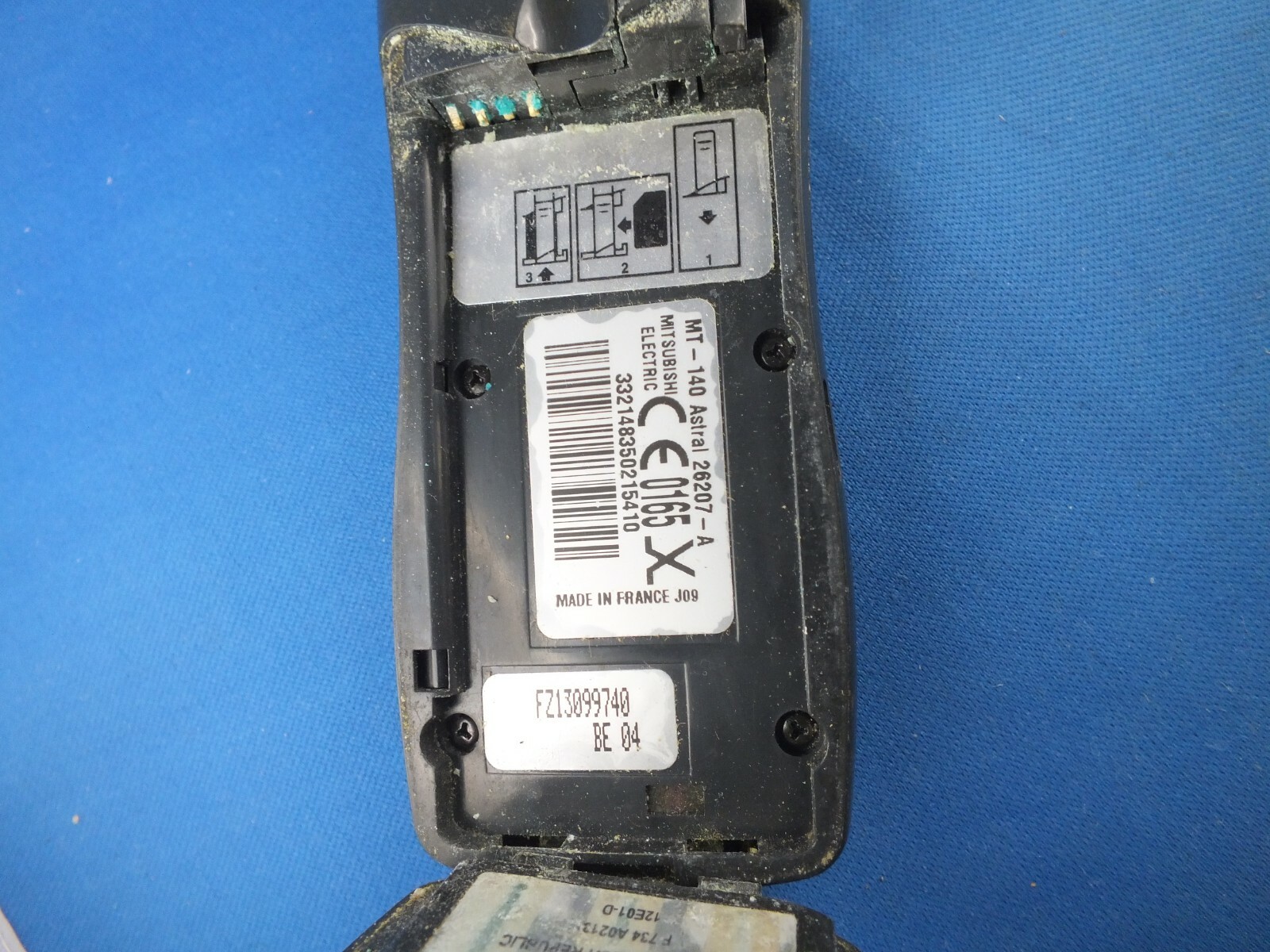 Trium Astral MT-140 Handy Phone mit Akku Ungestestet DEFEKT Original ...