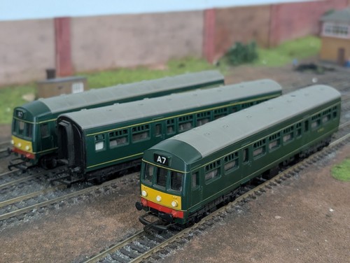 Hornby 3 Car Railcar Set In BR Green R344 OO Gauge | eBay UK