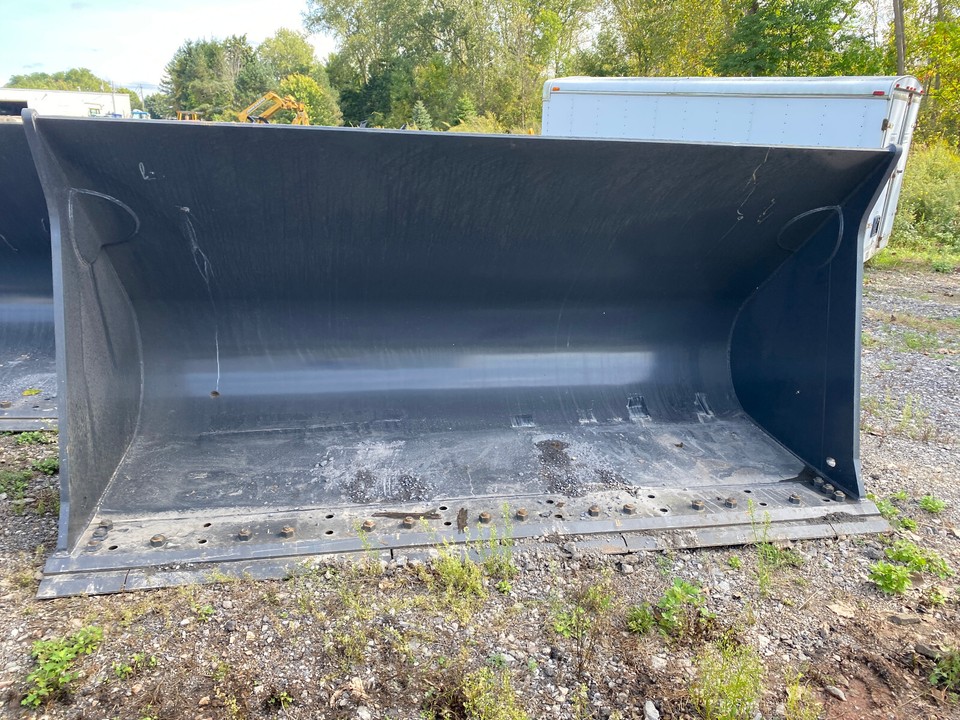 NEW - JRB 420 Wheel Loader Bucket, 7 Yard Capacity, WA500, JD844 ...