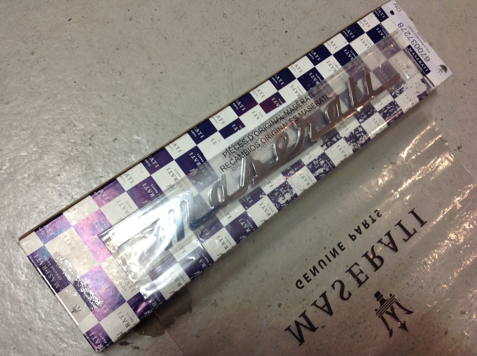 2014-2018 Maserati Ghibli Levante Rear Lid Emblem Logo Badge 670037278 ...