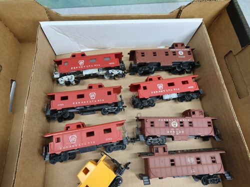 USED HO Scale Mixed lot of Rough Cars & Loco Shell (11 pcs) Read ...