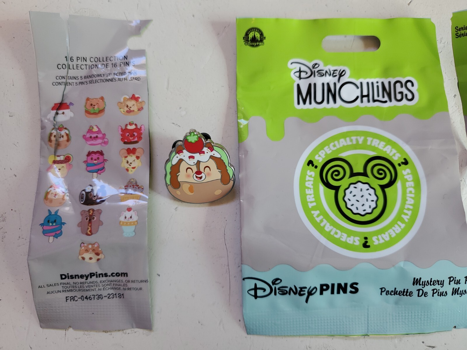 Disney Munchling Series 3 Dale Pin - I COMBINE SHIPPING | eBay