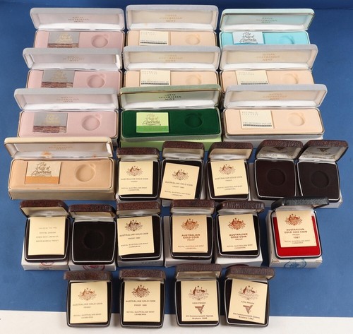 Australia: 25 x EMPTY 1980 - 1992 $200 gold coin hinge lid boxes (no ...