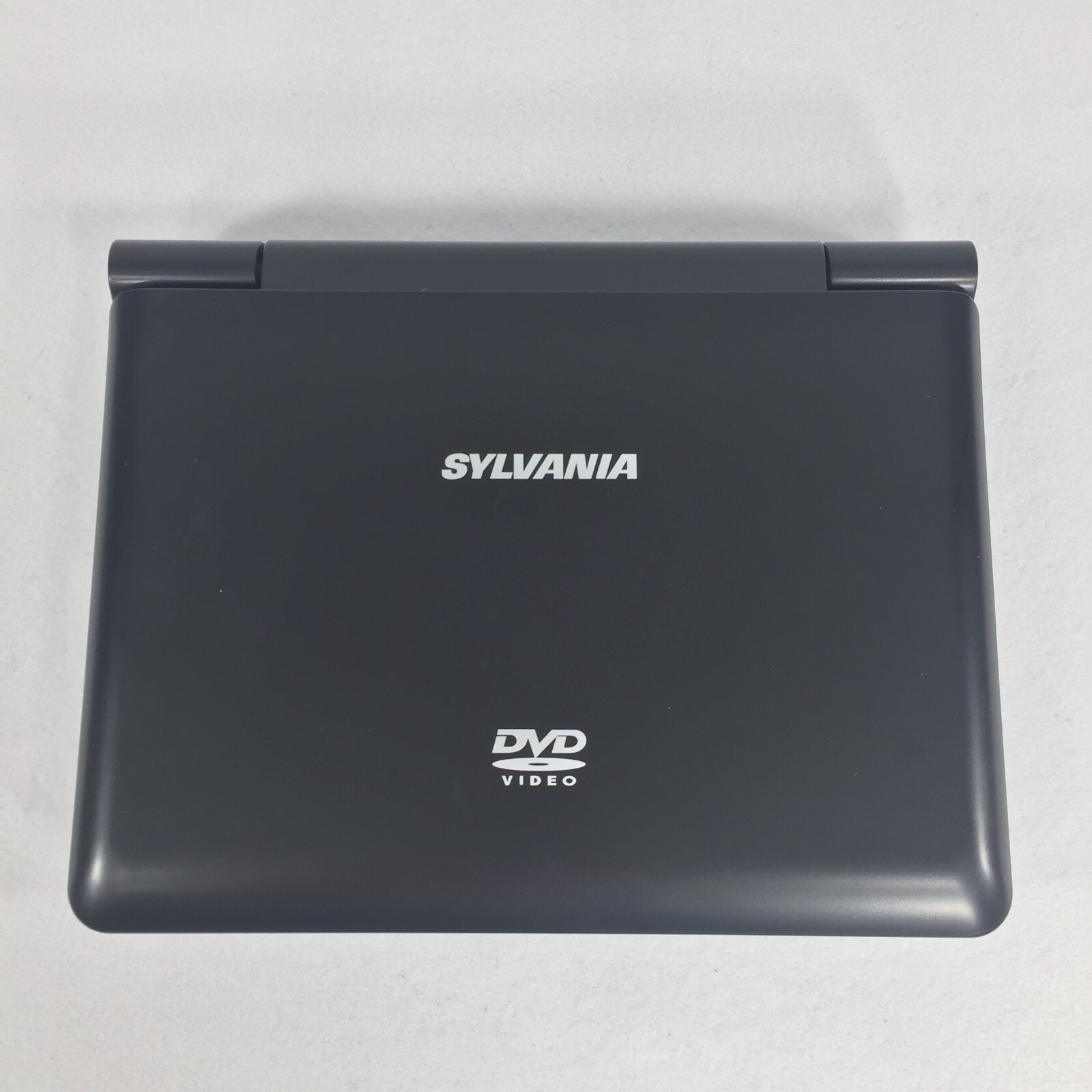 Sylvania SDVD7014 7" LCD Screen Portable DVD Player CD Video/Audio ...