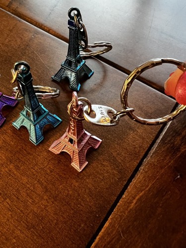 NEW Mini Eiffel Tower Keychain France Travel Memorabilia Key Ring Chain ...