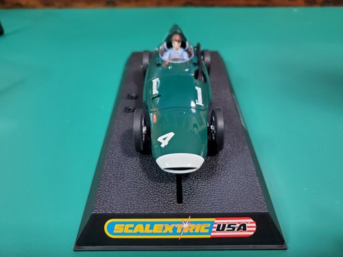 Scalextric 1/32 Slot Car Vanwall F1 1958 #4 C2663 BNIB & Rare! Carrera ...